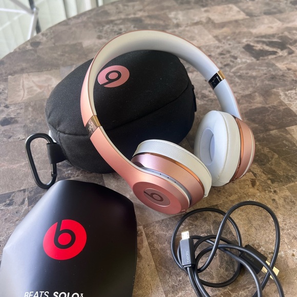 Beats by Dre | Headphones | Beats Solo3 Wireless Headphones Rose Gold ...